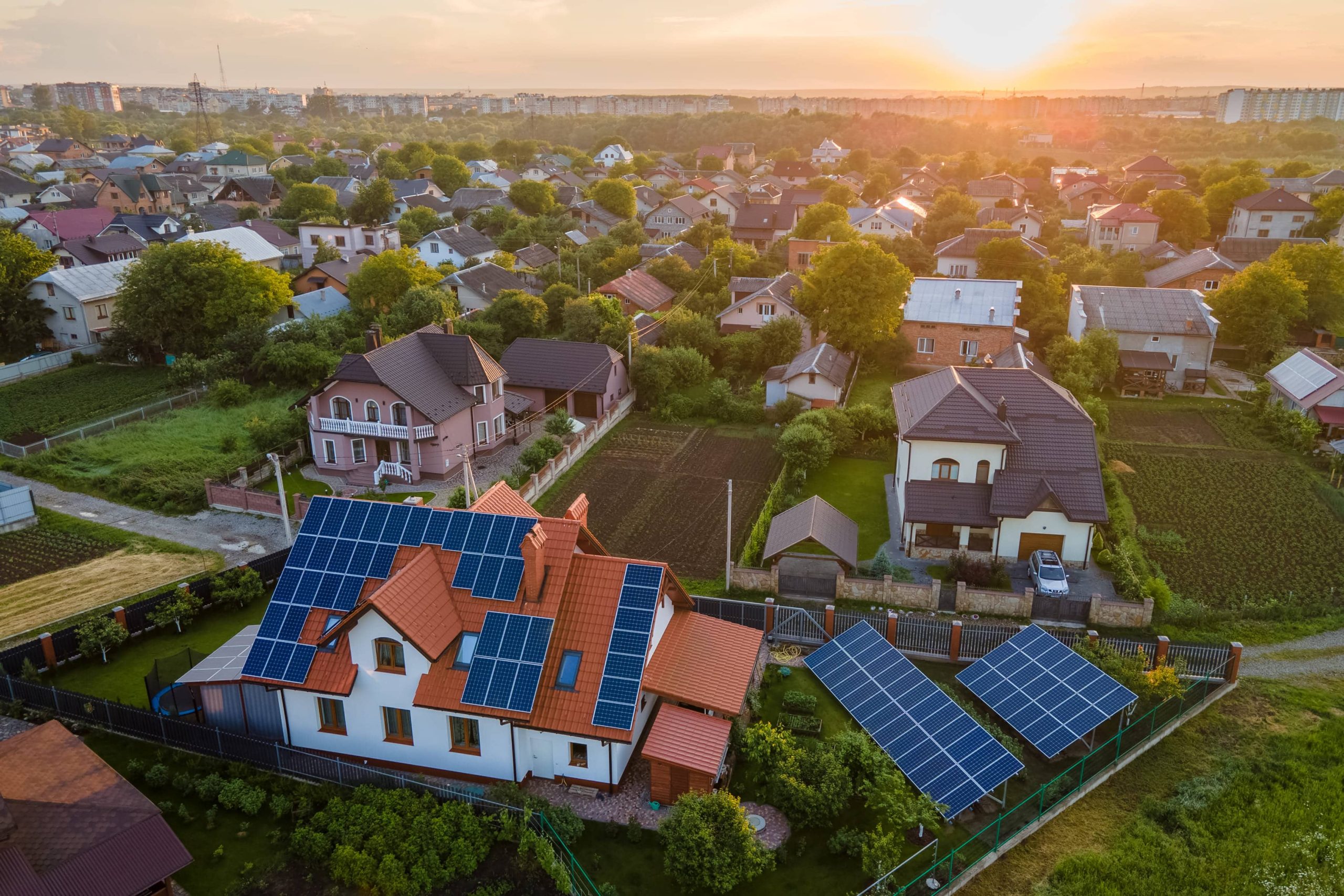 Choosing the Right Solar Panels for Your Home - ENACT
